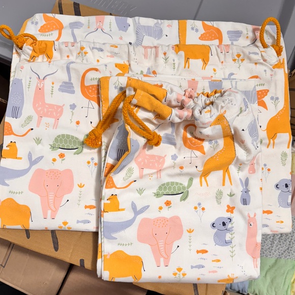 Hallmark | Other | Hallmark 28 Pastel Animals Large Fabric Reusable ...